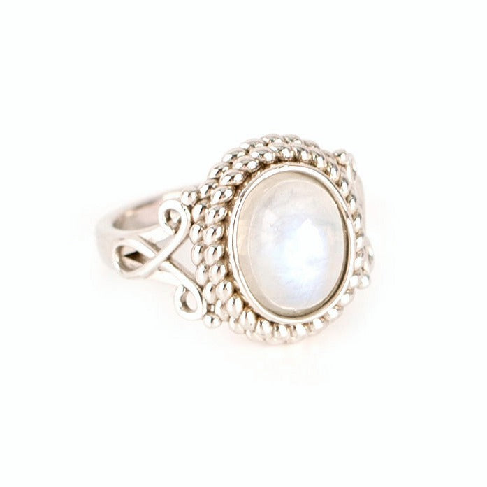 Tasteful Moonstone Ring | MOODRINGCOLORS
